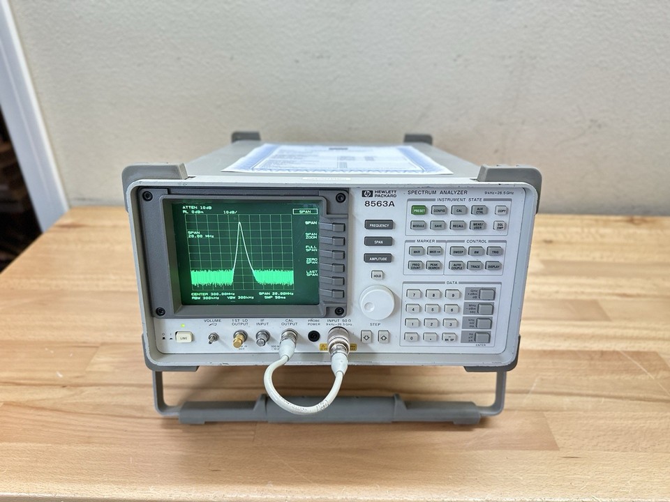 Hewlett Packard HP 8563A Spectrum Analyzer opt 026 9 kHz - 26.5 GHz ...