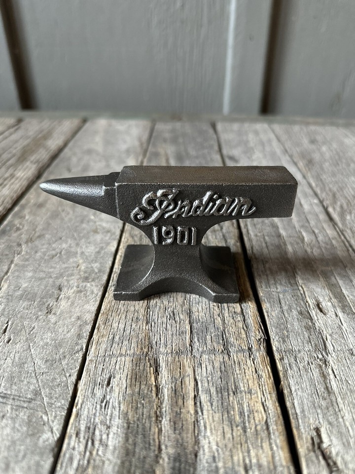 Indian Cast Iron Anvil W/ Antique Finish & Raised Letters Paperweight ...