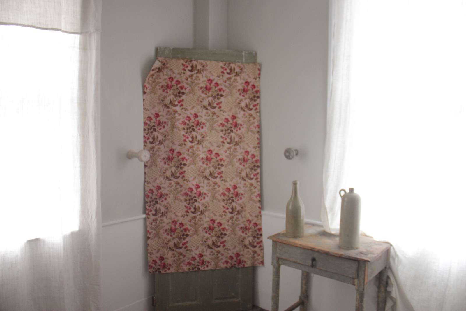 Antique French fabric pink Rococo design cretonne upholstery weight ...
