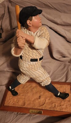 Vintage Babe Ruth Sculpture. "The 60th Home Run" Number 15713 in the ...