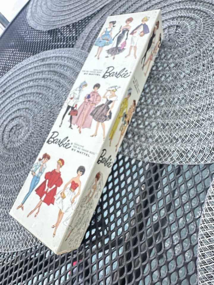 VINTAGE BARBIE BLONDE BUBBLE CUT - PINK LIPS, NOS/NRFB/MIB - BEAUTIFUL ...