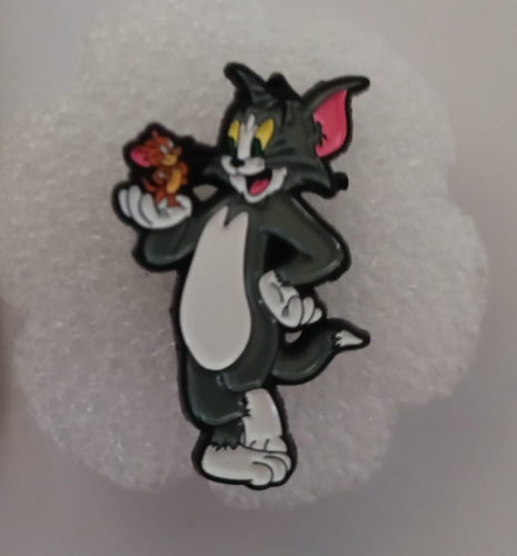 TOM AND JERRY ENAMEL PIN-SHIP ALL THE PINS YOU BUY FOR $4.99-VISIT OUR ...