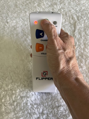 Flipper V9.6 Simple Universal Big Button Remote Control, White 2 AAA ...
