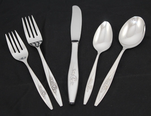 Oneida Craft Deluxe Stainless Lasting Rose Flatware One Set 5 pc Place ...