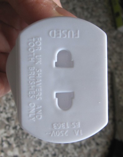 2x Shaver Plug Adaptor Shaving Toothbrush Adapter Bathroom UK to 2 Pin ...