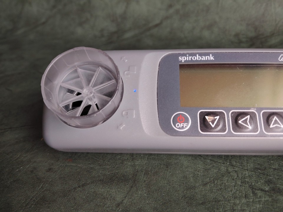 USED UNTESTED MIR MEDICAL INTERNATIONAL RESEARCH SPIROMETER SPIROBANK ...