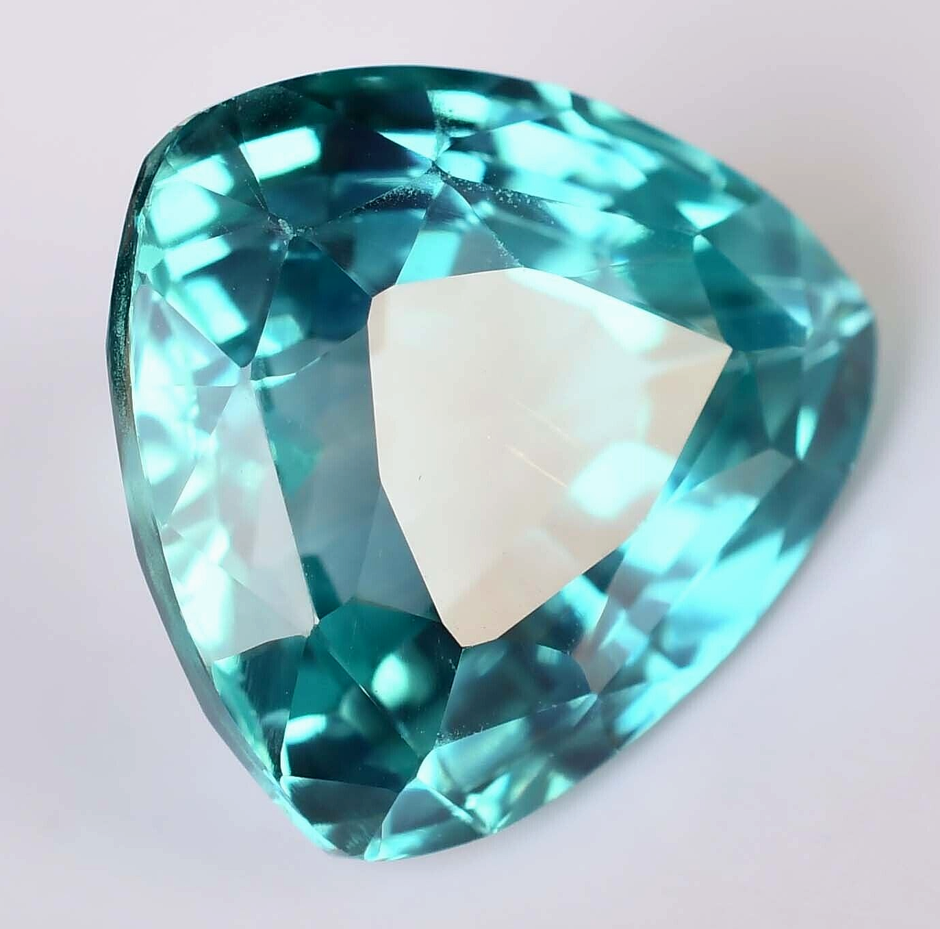 Superbe Naturel Sarcelle Saphir 16.45Ct Trillion Certifié Traitée ...