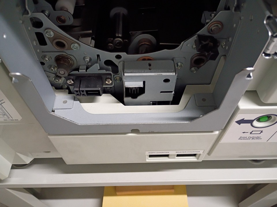 Riso RZ220 UI Tested MAKES EXCELLENT PRINTS W/Stand Risograph + Manual ...