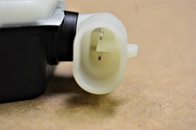 OEM Fuel Flap Locking Motor for Chevy GM Orlando VAUXHALL Mokka ...