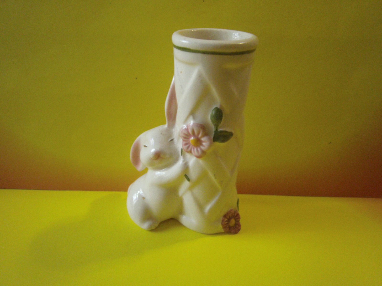 Avon bunny bud vase About 3 1/2 inches tall | eBay