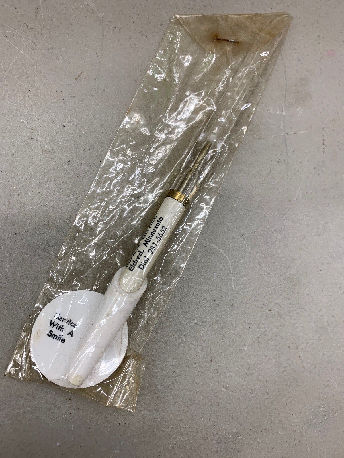 Vern Nina Buness Service Eldred MN Pen & holder vintage advertising gas ...