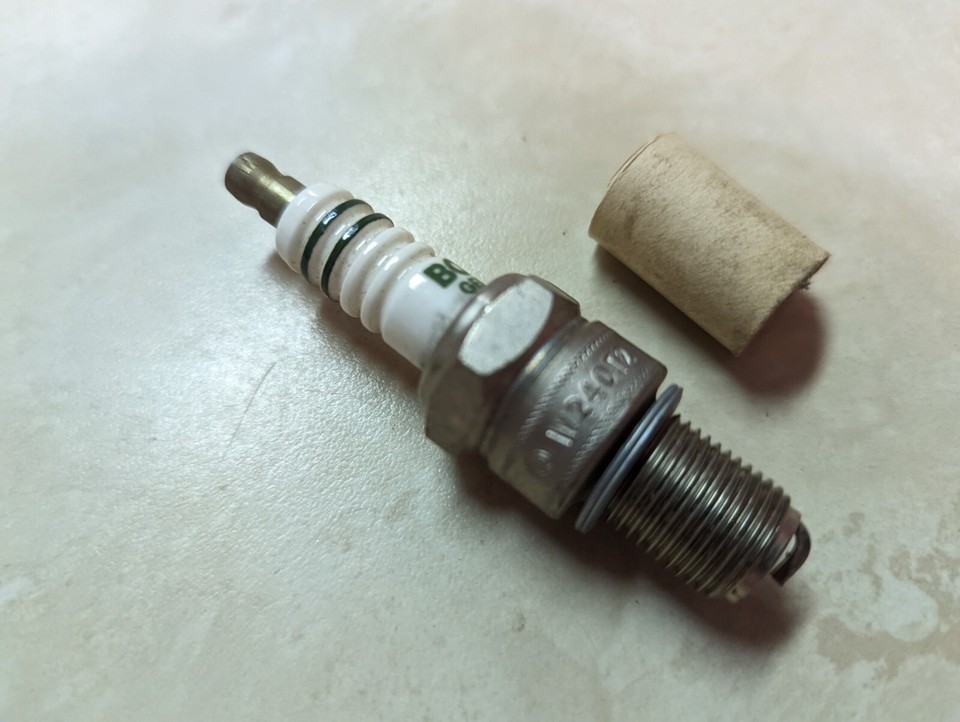 New Bosch Spark Plug W240T2 | eBay