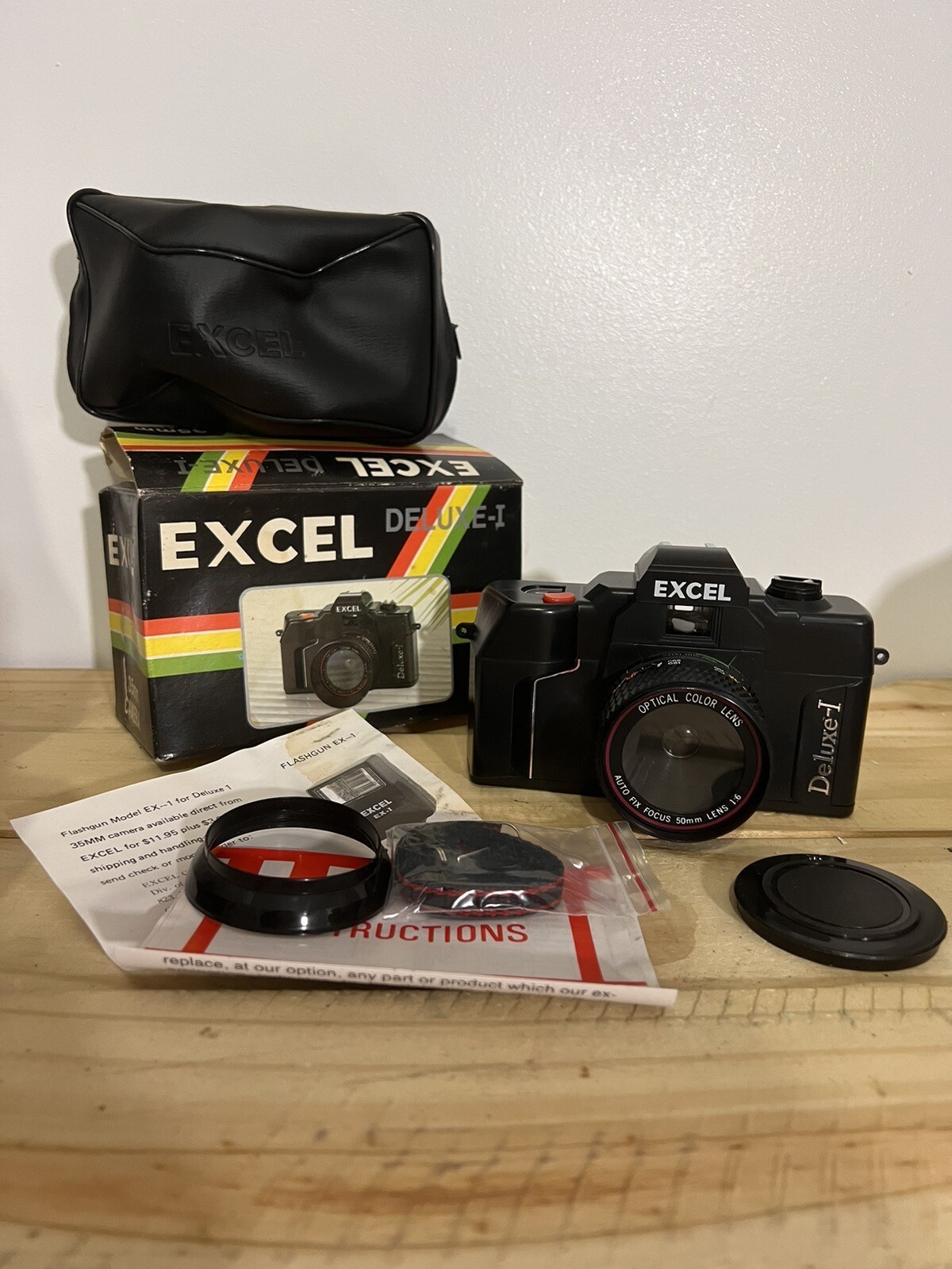 *UNTESTED* Vintage Excel Deluxe-I 35MM Camera w/Box And Case | eBay