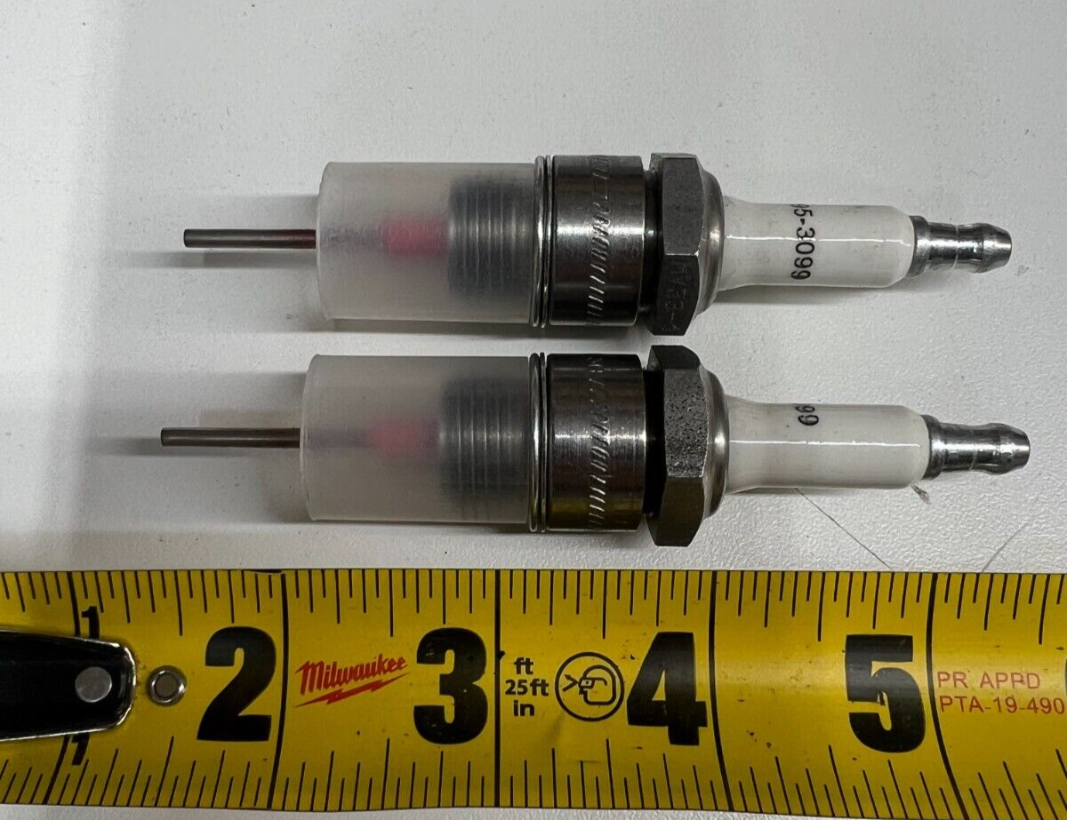Lot of 2) CAT OEM Spark Plugs 295-3099 Caterpillar Maade in Mexico ...
