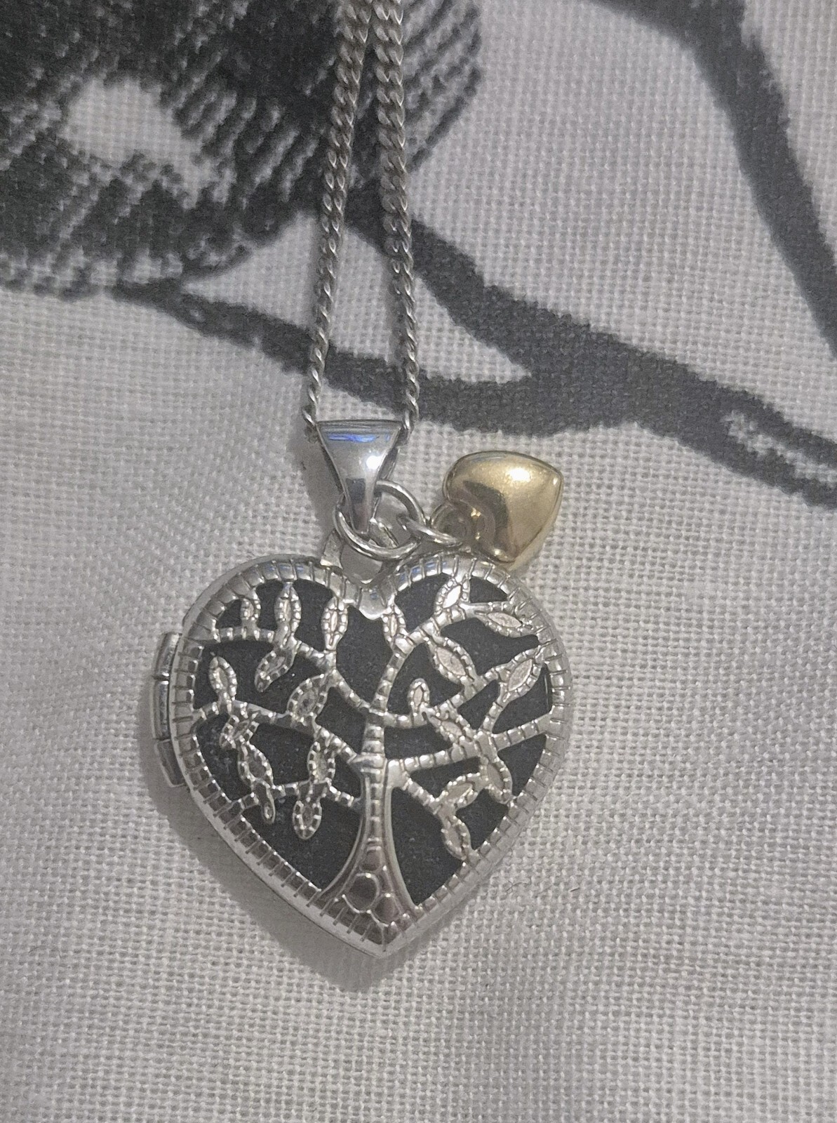 H.Samuel Heart Locket Silver 9ct Gold Tree Design 18 … - Gem