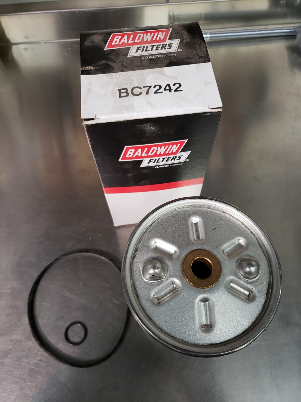 MACK 21075041 - Cross reference oil filters