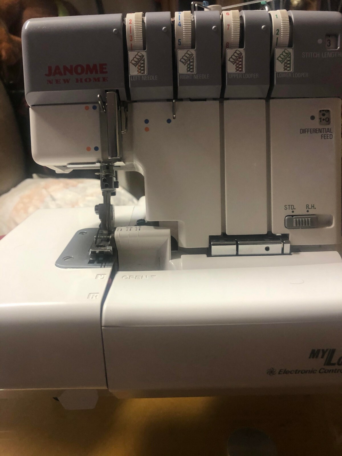 Janome MyLock 634D Mechanical Sewing Machine 732212172588| eBay