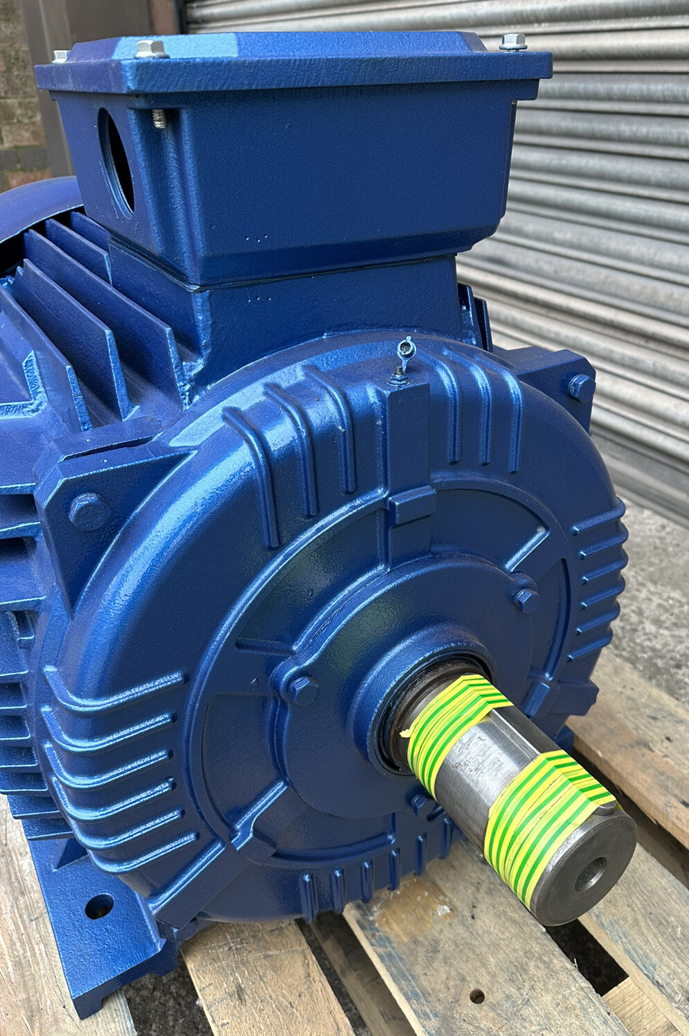 AmTecs 75kW (100HP) 1480RPM 4-Pole AC Electric Motor 280S Frame B3 75mm ...