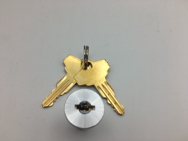 candy machine Lock and Key Northwestern Eagle Oak A&a Komet Acorn ...