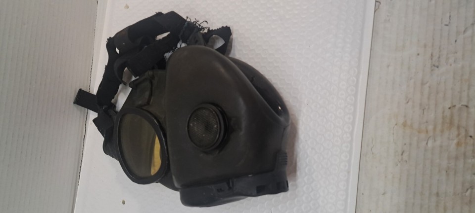 US Military M17 Gas Mask NBC Respirator Medium ` | eBay