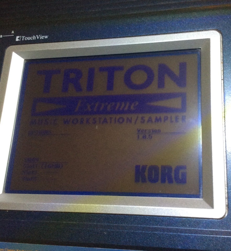 Korg Triton Extreme 61-Key Sampler Synthesizer Workstation -See ...