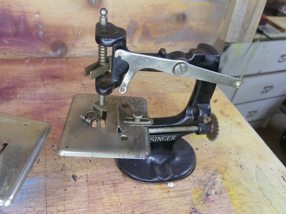 Antique Singer 20 for parts. Two machines. See pictures | eBay