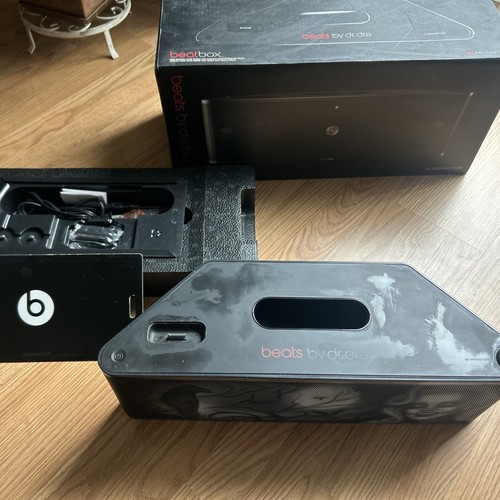 Beats by Dr. Dre Monster Beatbox Portable Speaker w/Remote AIR BRUSH ...