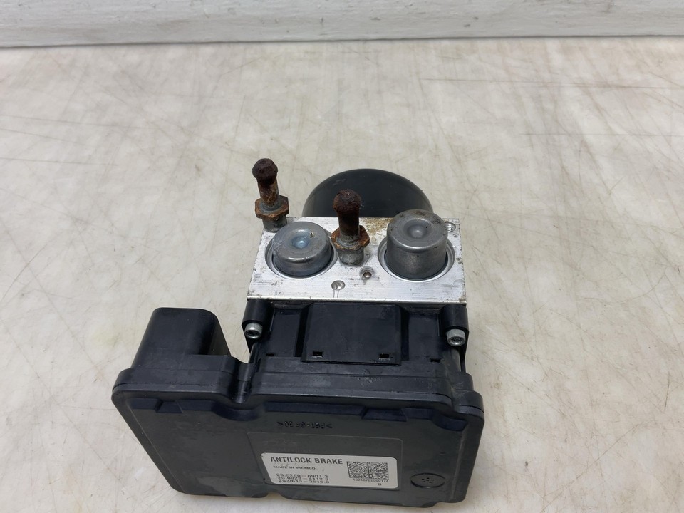 Jeep JK Wrangler ABS Brake Control Module and Pump P52126282AC 2008 ...