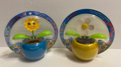 Solar Powered Dancing Daisy flower & flip flap Happy face Plant, random ...