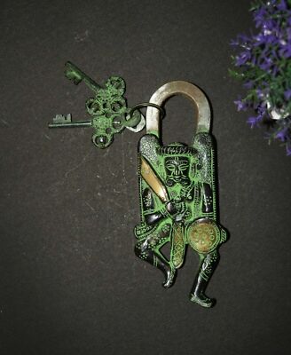 Brass Warrior Man Lock With 02 Keys Antique Style Old Man Design ...