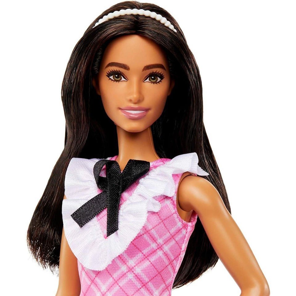 Barbie Fashionistas Doll #209 with Black Hair Wearing a Pink Plaid ...