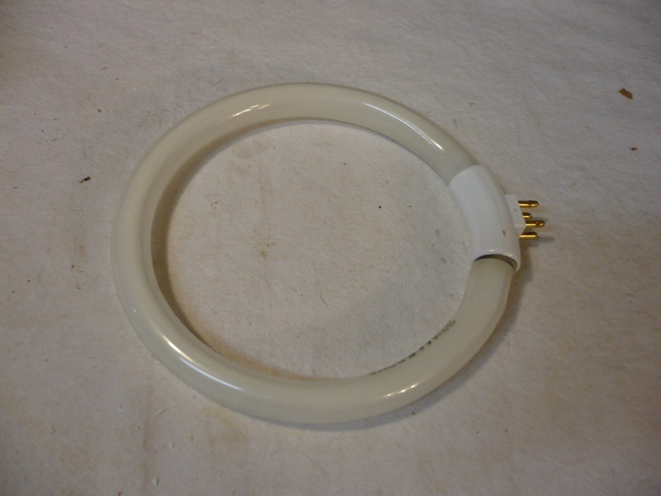 2 Pack Celiwace 4.75 Inches T4 Circular Bulb 12 Watt Fluorescent ...