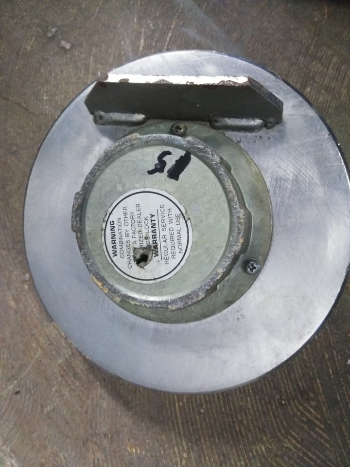 VTG. Amsec Star Head Combination Safe Head Lift Floor Safe WITH /COMBO ...