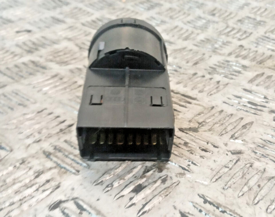 2014 SKODA FABIA MK2 - HEADLIGHT CONTROL SWITCH 3B0941531B | eBay
