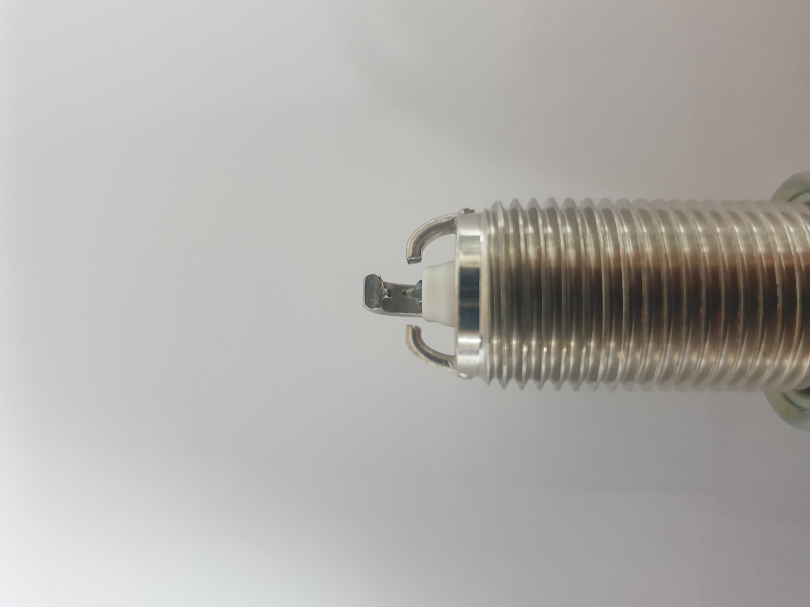 Denso Spark plug FK20HBR8 Super Ignition (SIP) Iridium Replaces 90919 ...