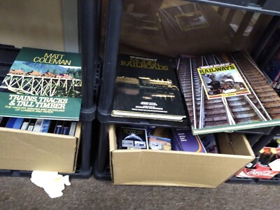 HUGE LOT 3 BIG MODEL TRAIN BOOKS &LOT# 111 ,7 BIG SETS TRAIN SIGNS HO ...