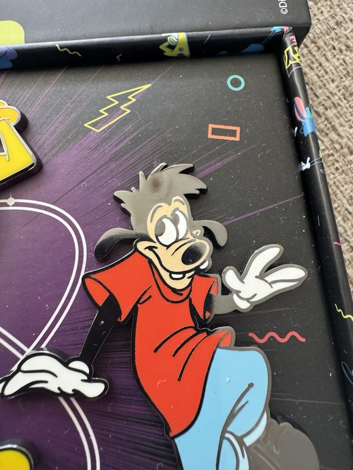 Disneyland Paris DLP Disney Pin A Goofy Movie Box Set Powerline Max LE ...