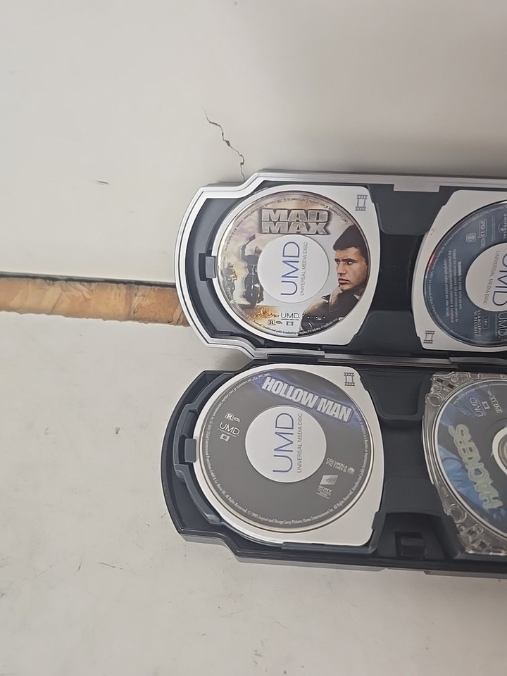 8 PSP UMD Movie Lot Case Action Van Helsing Mad Max Hackers Snatch ...