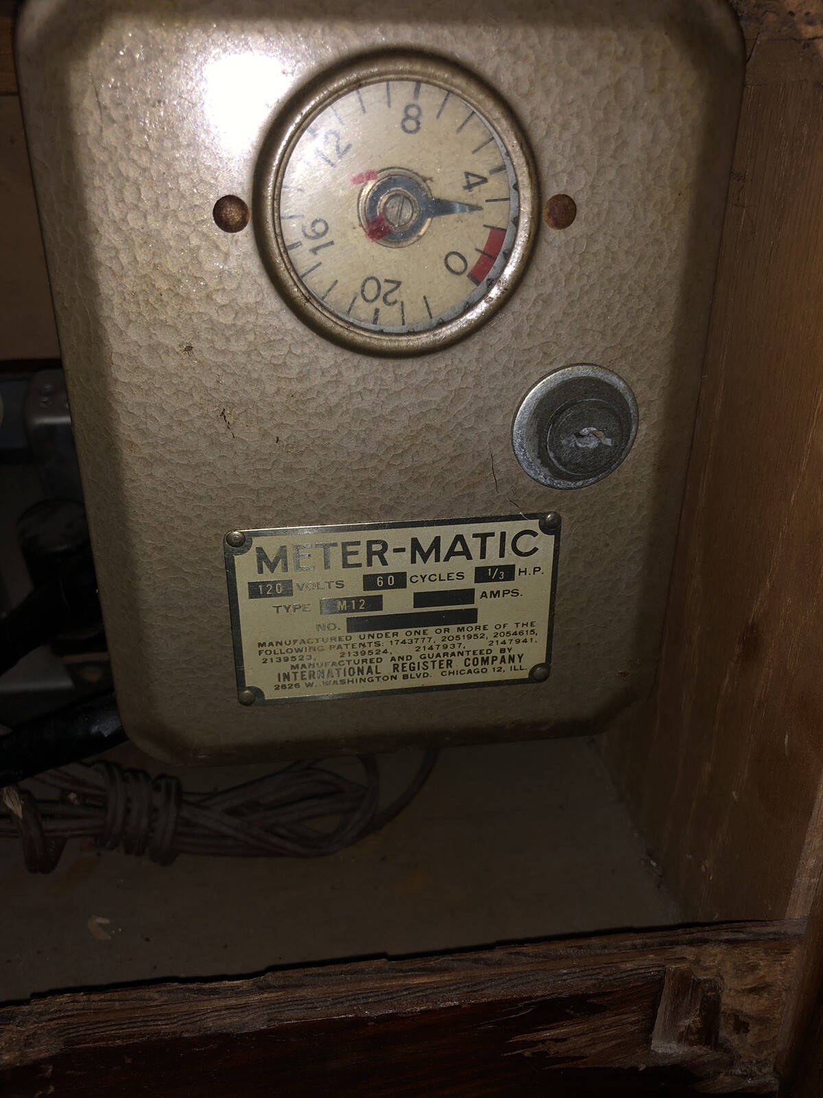 Antique Vintage Motel Bradley Coin Operated Tube Radio (Working) Meter ...