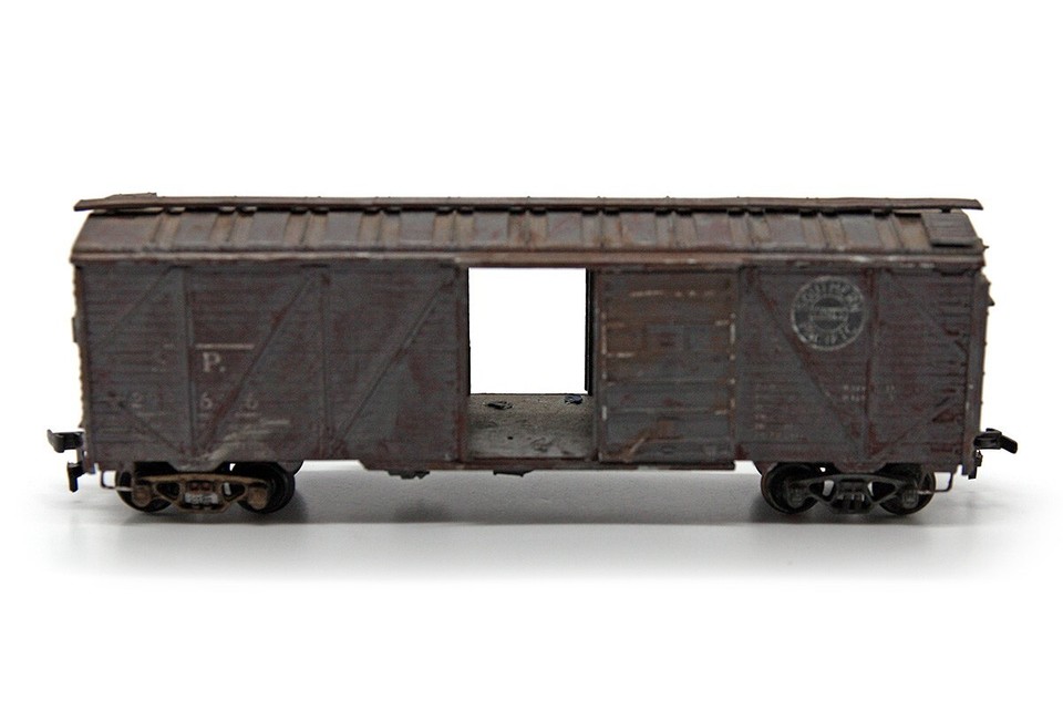 Lot of (LOOSE) 40' Box Cars (HO scale) Plastic & Metal Models (3), by ...