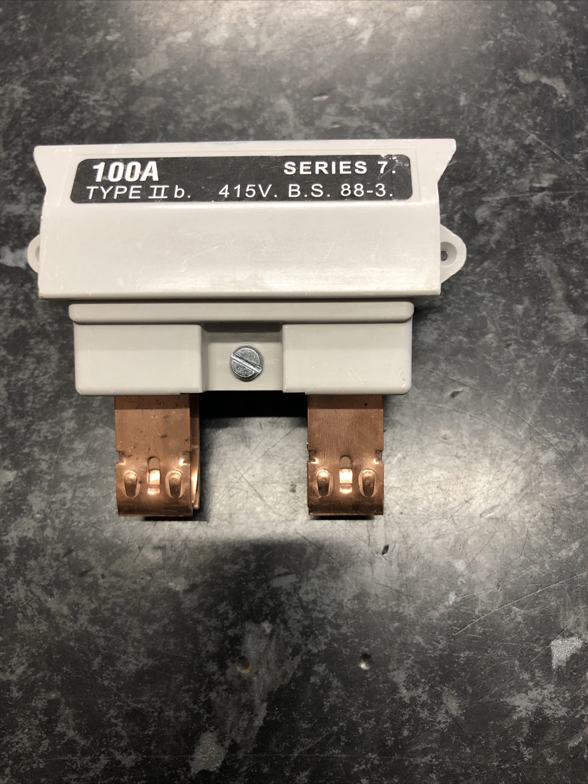 W T HENLEY 415V Fuse Carrier Type 2b Series 7 - 100A - New with fuse ...