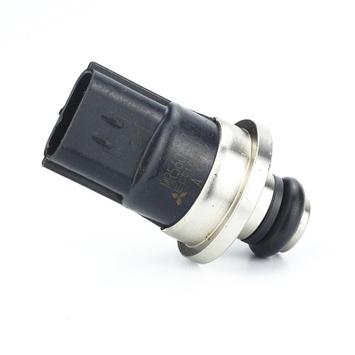 New Genuine Fuel Pressure Sensor MR560127 E1T18871 For Mitsubishi ...
