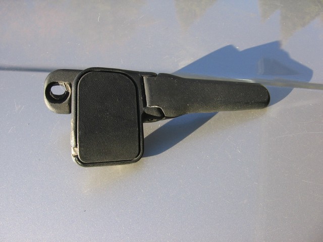 05-14 MUSTANG CONVERTIBLE TOP LATCH HANDLE LOCK DRIVERS SIDE LH FACTORY ...