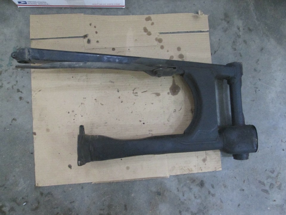 Honda Shadow VT700 VT700C VT 700 700C 1986 86 rear swingarm swing arm ...