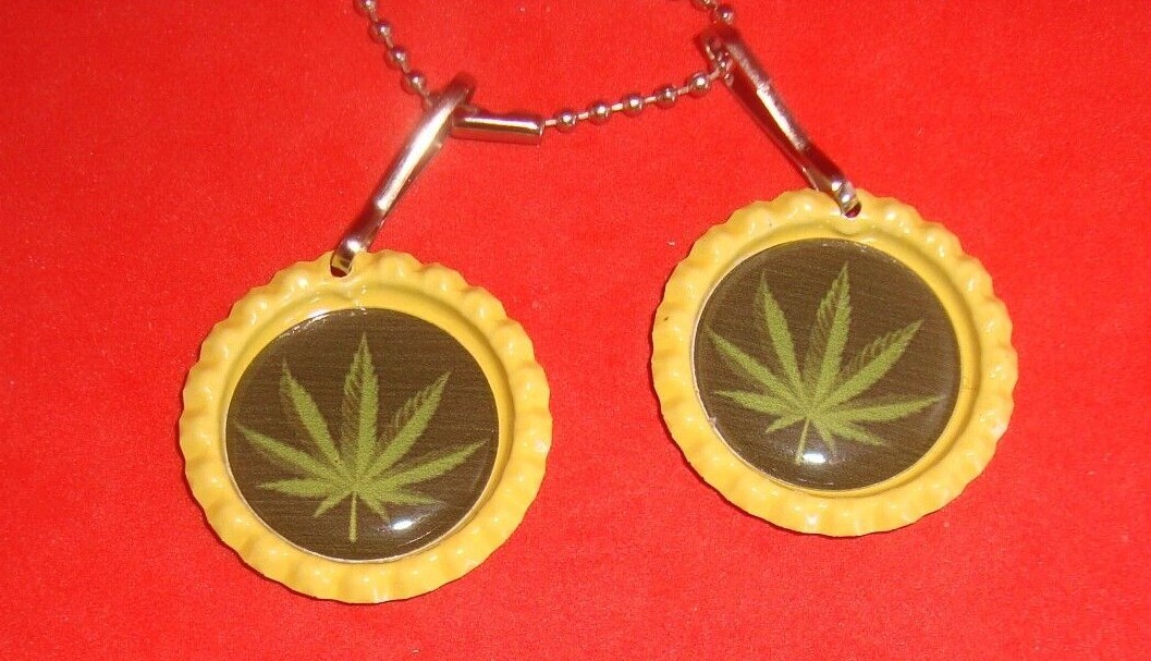 #2 MARIJUANA Leaf Epoxy Bottle Cap Zipper pull Charms, I.D. Tags w/Bead ...