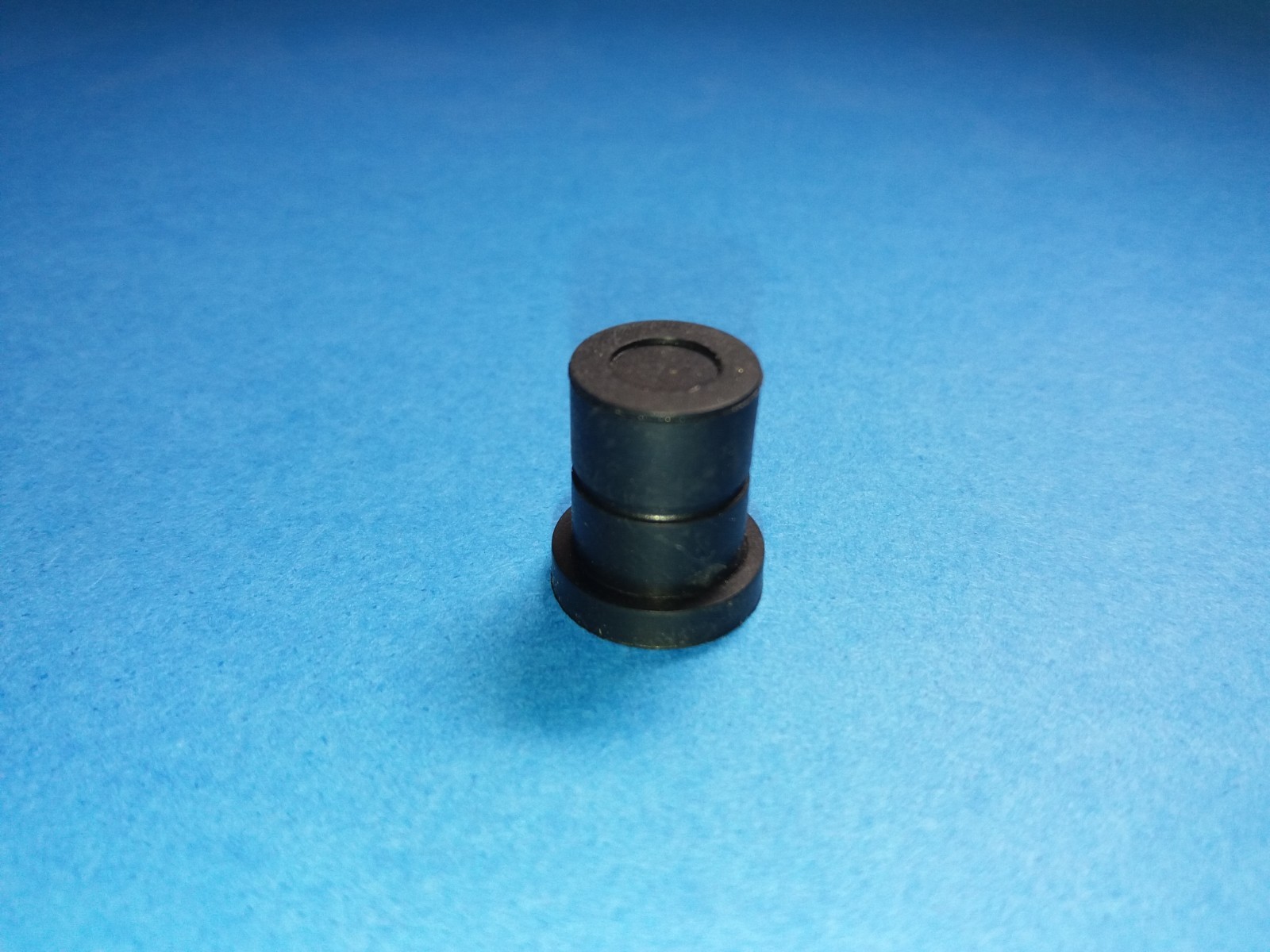 Small Rubber Buffer for Husqvarna 340 345 346 350 351 353 357 359 ...