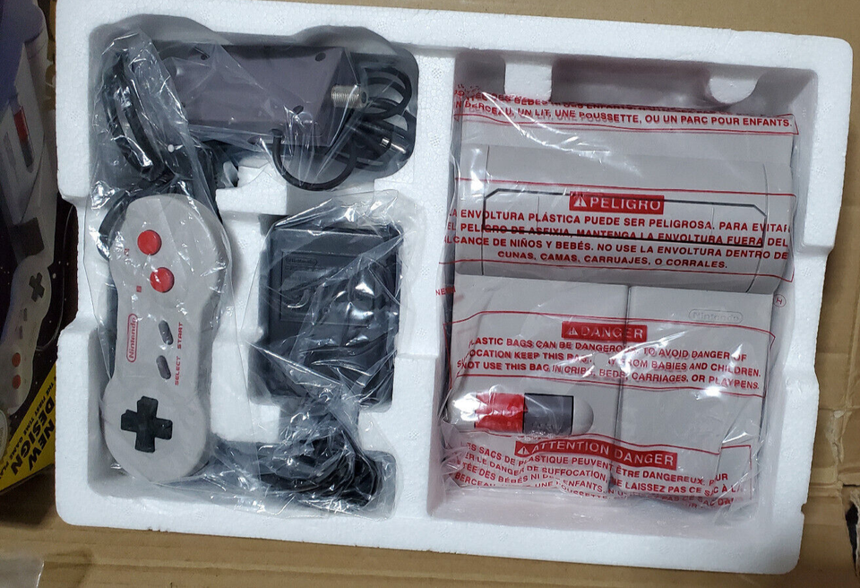 Nintendo NES-101 Top Loader Control Deck Console New Open Box Matching ...