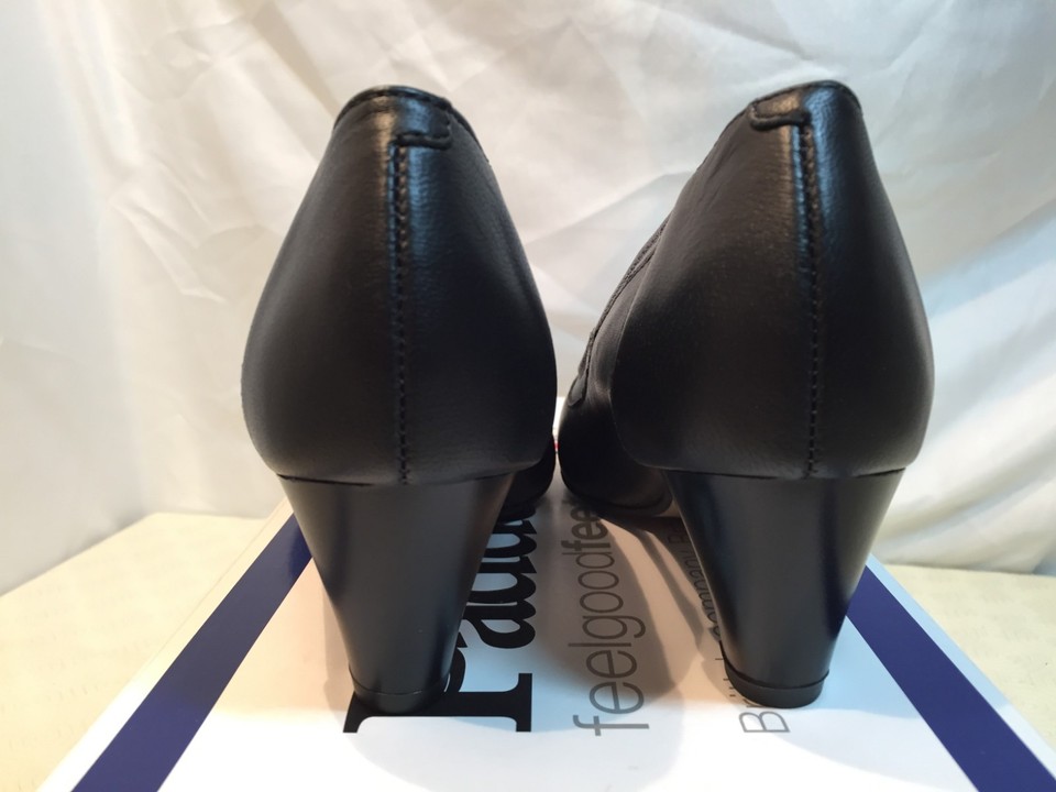 Womens Leather Court Shoes UK 3 / 2E width Padders Jewel Closed-Toe ...