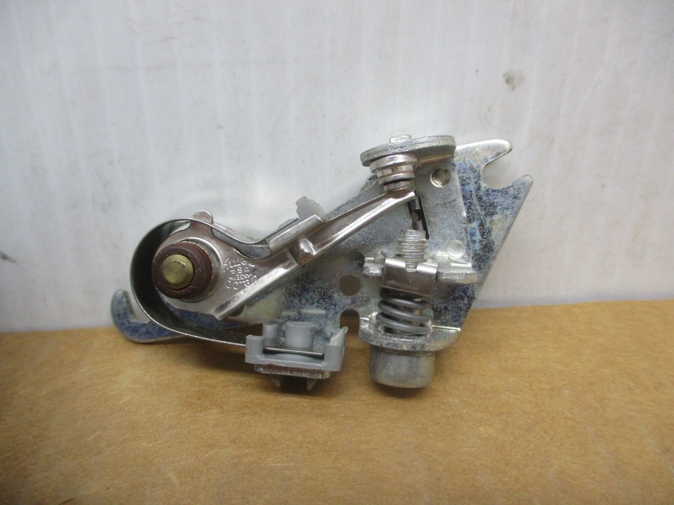 1957-1974 Chevrolet 8 Cyl. NOS Point Set #D106P GM# 1931988 | eBay