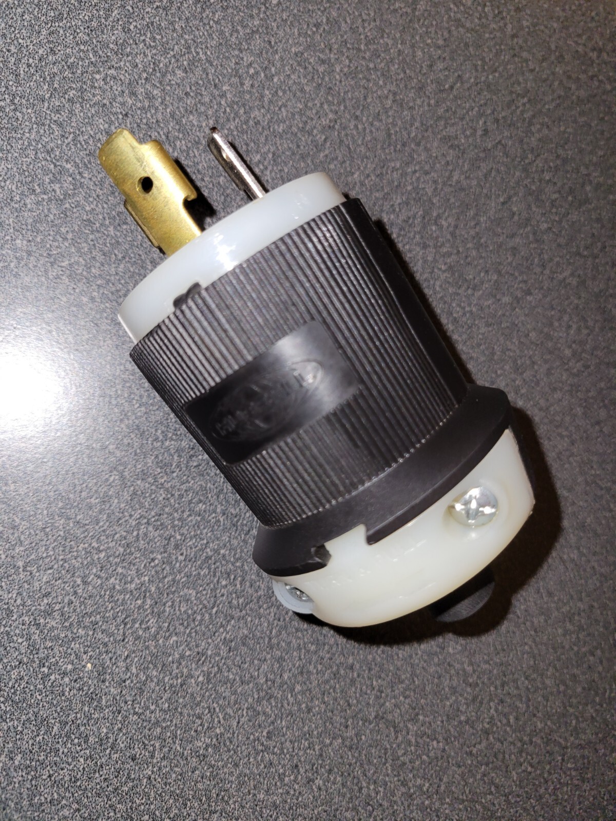 HUBBELL HBL2311 20A 125V 3 wire Grounding Insulgrip Twist-Lock Plug NOT ...